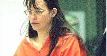 Russell Yates Defends His Wife - CBS News