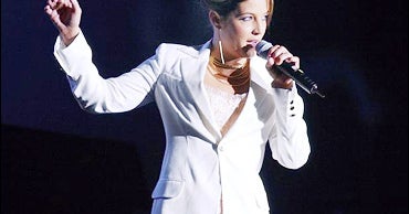 Lisa Marie Steps Into The Spotlight - CBS News