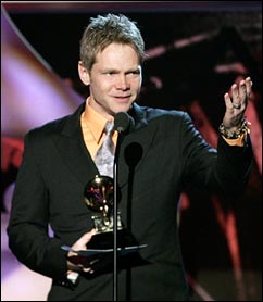 2005 Grammys Winners - CBS News