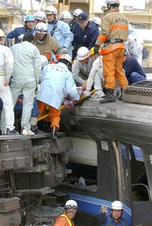 Japan Train Derailment - Photo 1 - CBS News
