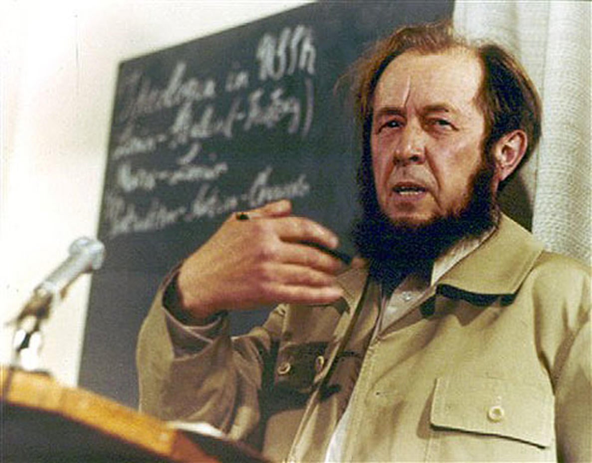 Alexander Solzhenitsyn - Photo 1 - Pictures - CBS News