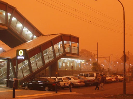 Australia Dust Storm - CBS News