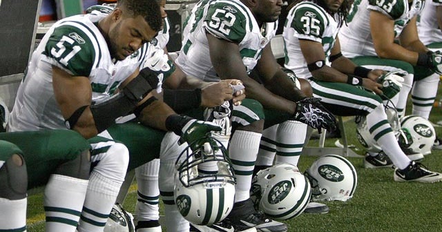NY Jets in three-game losing streak after beating from Patriots - CBS News