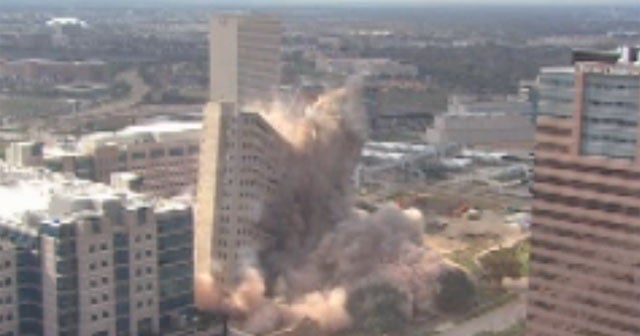 20-story skyscraper demolished in Houston - CBS News