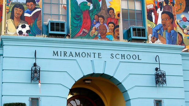 Miramonte Orinda High School Library
