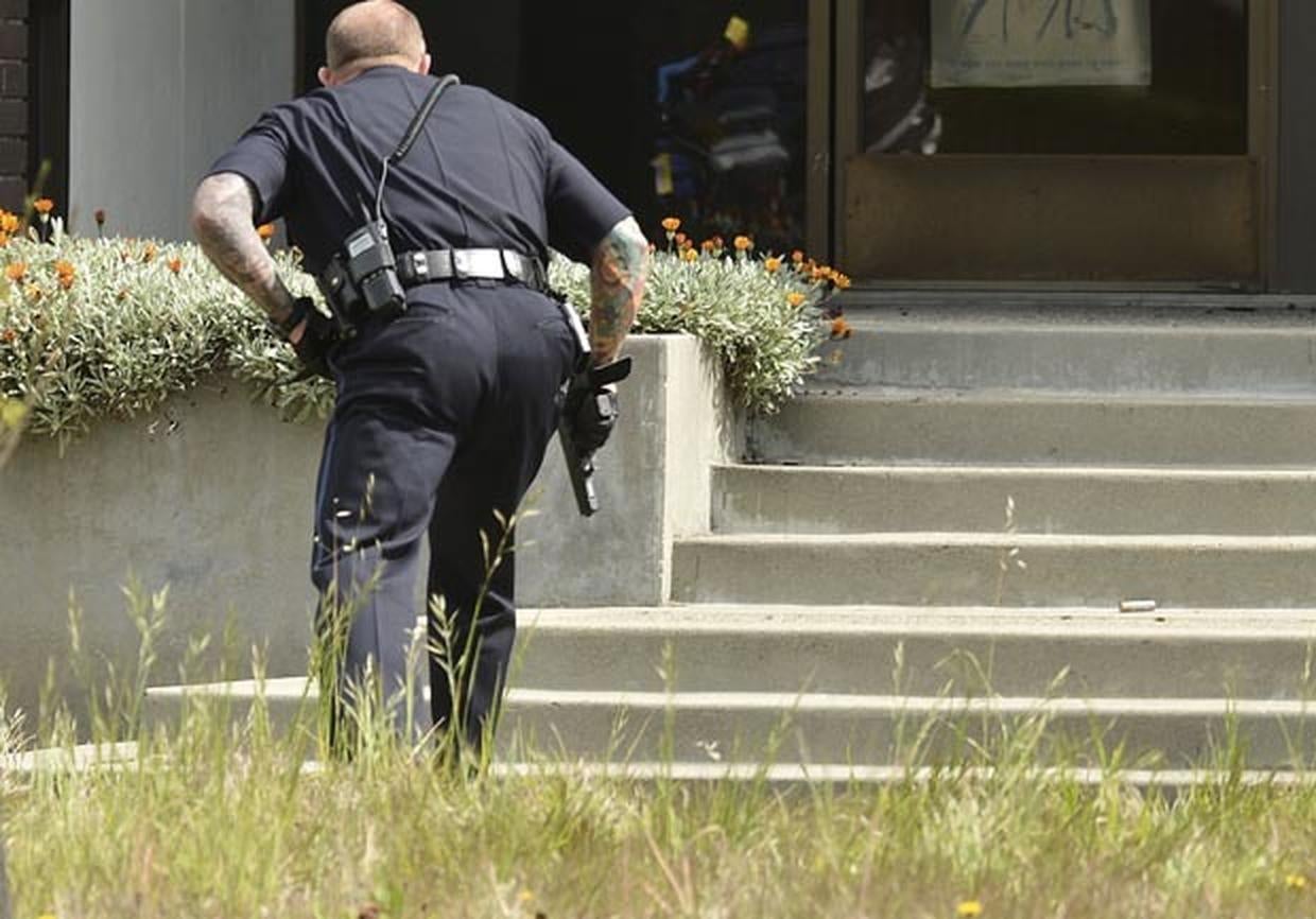 Shootings At Oikos University Photo 6 Pictures Cbs News