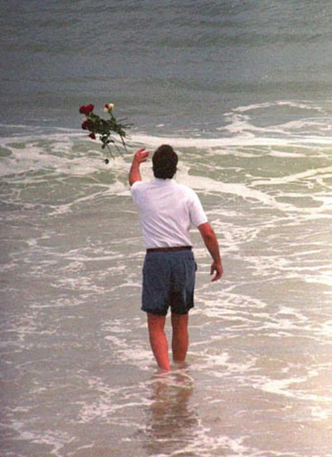 TWA Flight 800 disaster - a look back - Photo 1 - CBS News