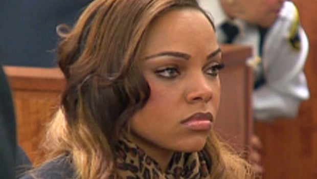 Aaron Hernandez Update: Girlfriend of ex-NFL star charged with murder ...