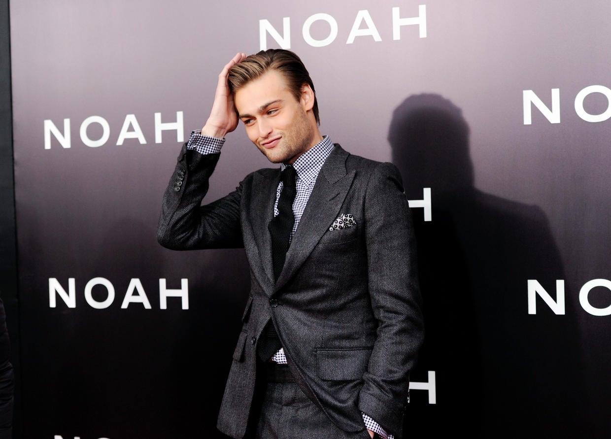 "Noah" premieres in New York - CBS News