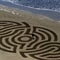 "Earthscape artist" uses beaches as his canvas - CBS News
