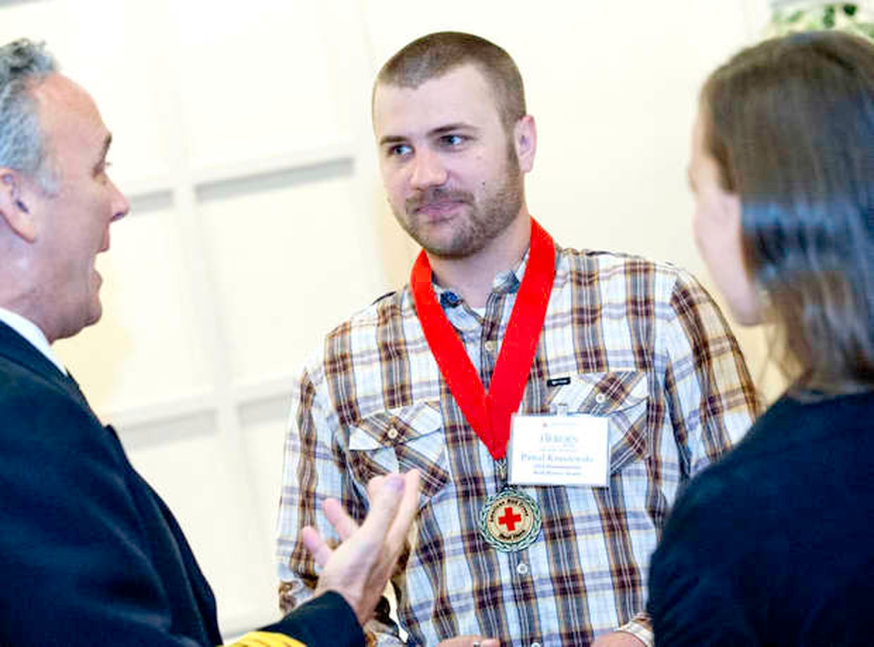 Heroes honored with Carnegie Medals - CBS News