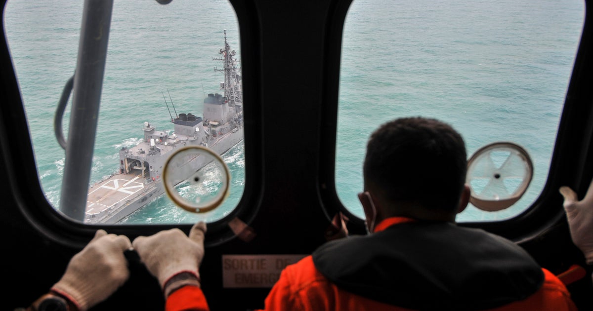 Pirates hijack ship in Philippines, take several hostages - CBS News