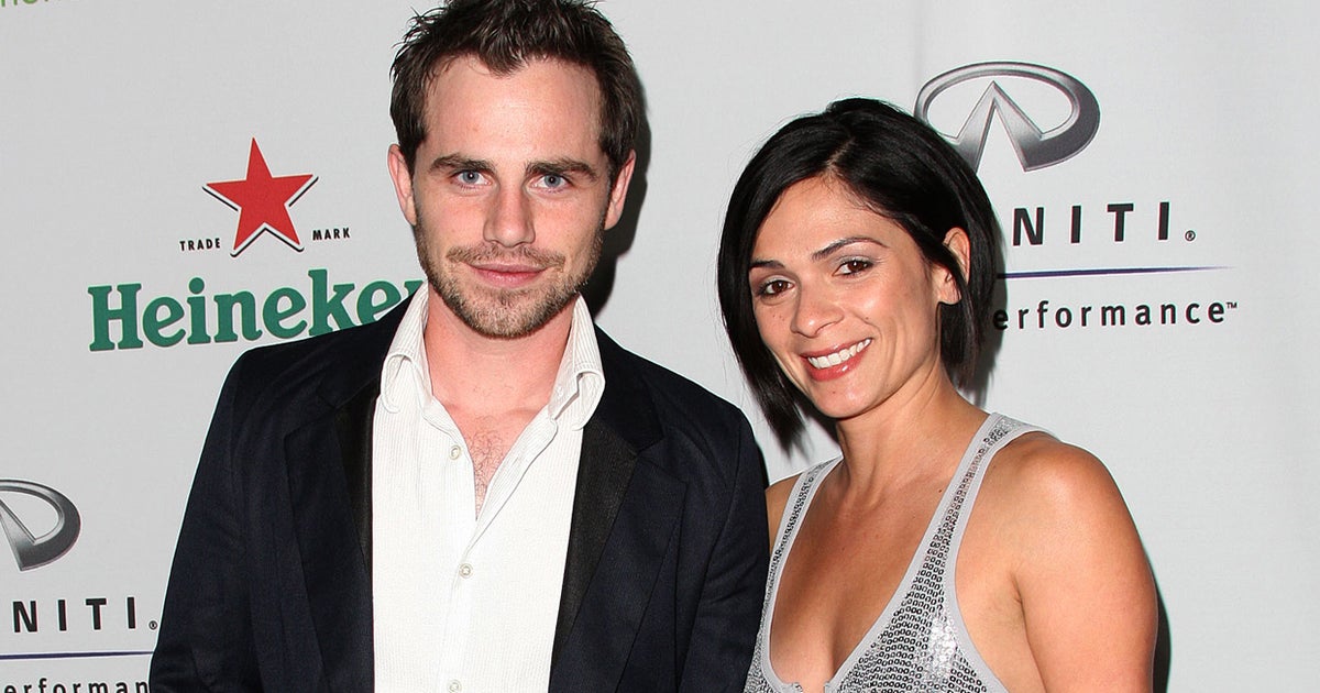 "Boy Meets World" star Rider Strong welcomes a son - CBS News