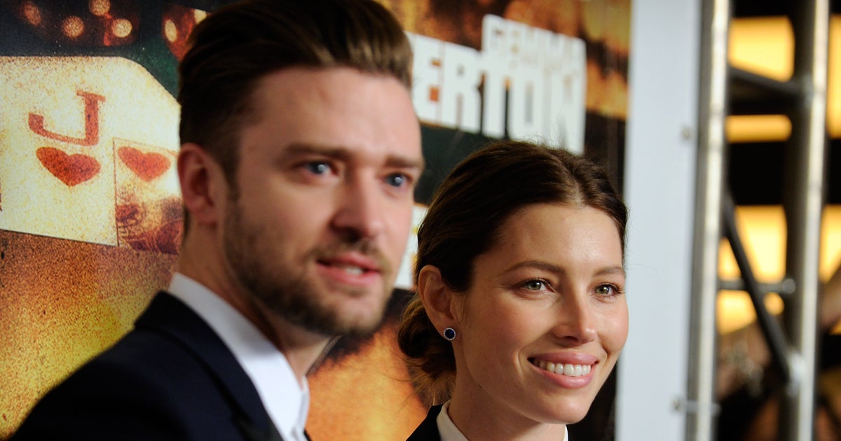 Hillary Clinton parties with Justin Timberlake and Jessica Biel - CBS News