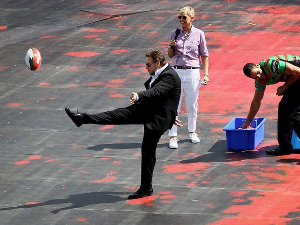 Russell Crowe - CBS News