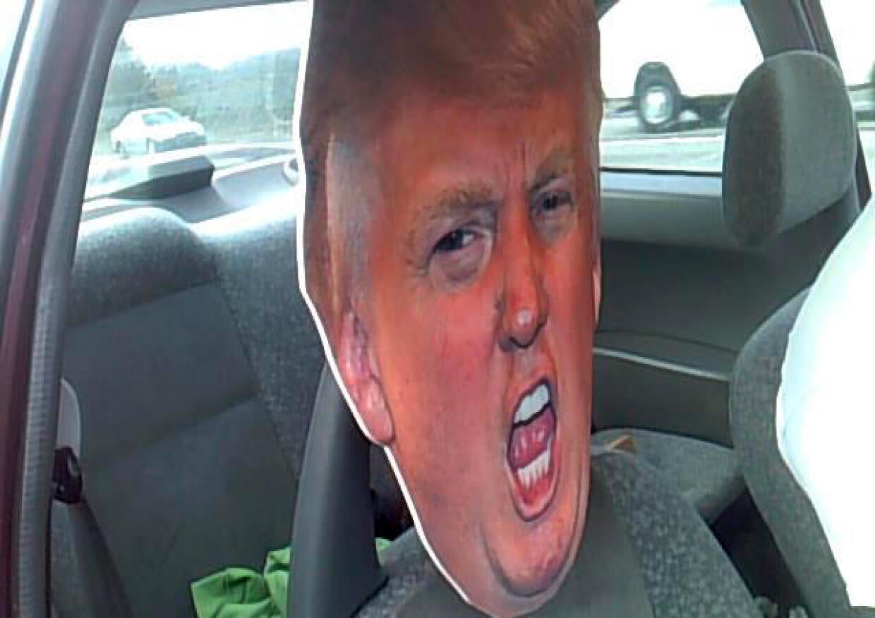Donald Trump cardboard head used in Washington state carpool lane - CBS ...