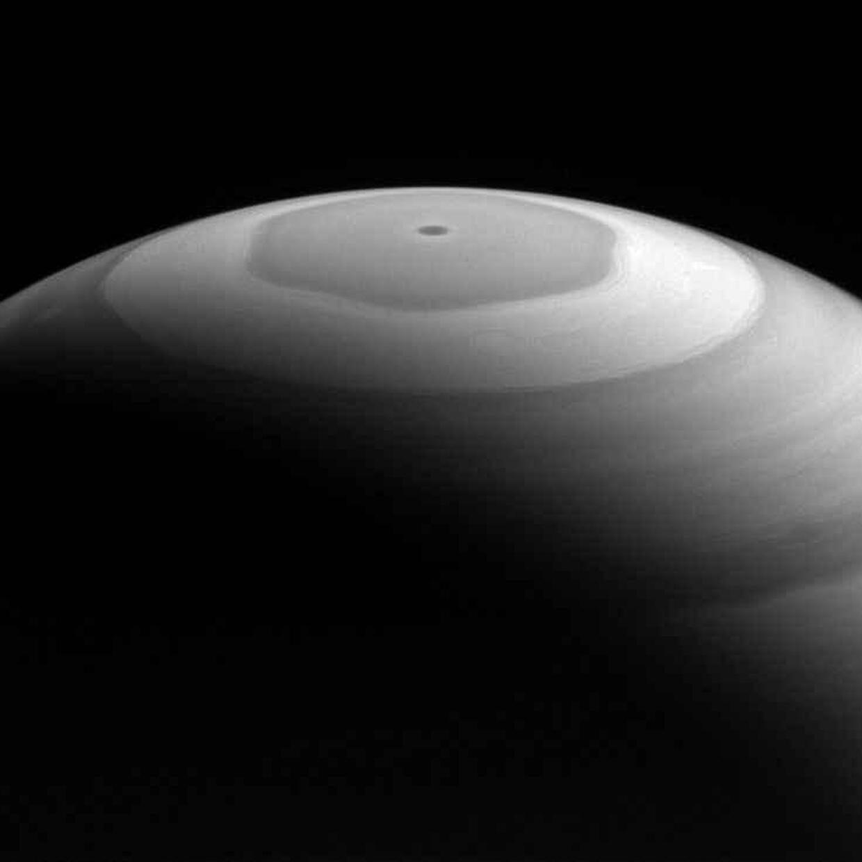 Bizarre hexagon on Saturn shines in NASA photo - CBS News