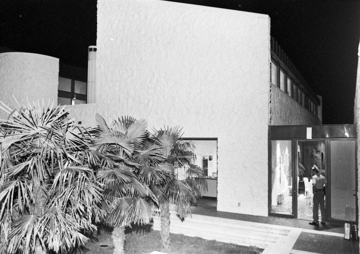 Cullen Davis case: Mansion murders crime scene photos - CBS News