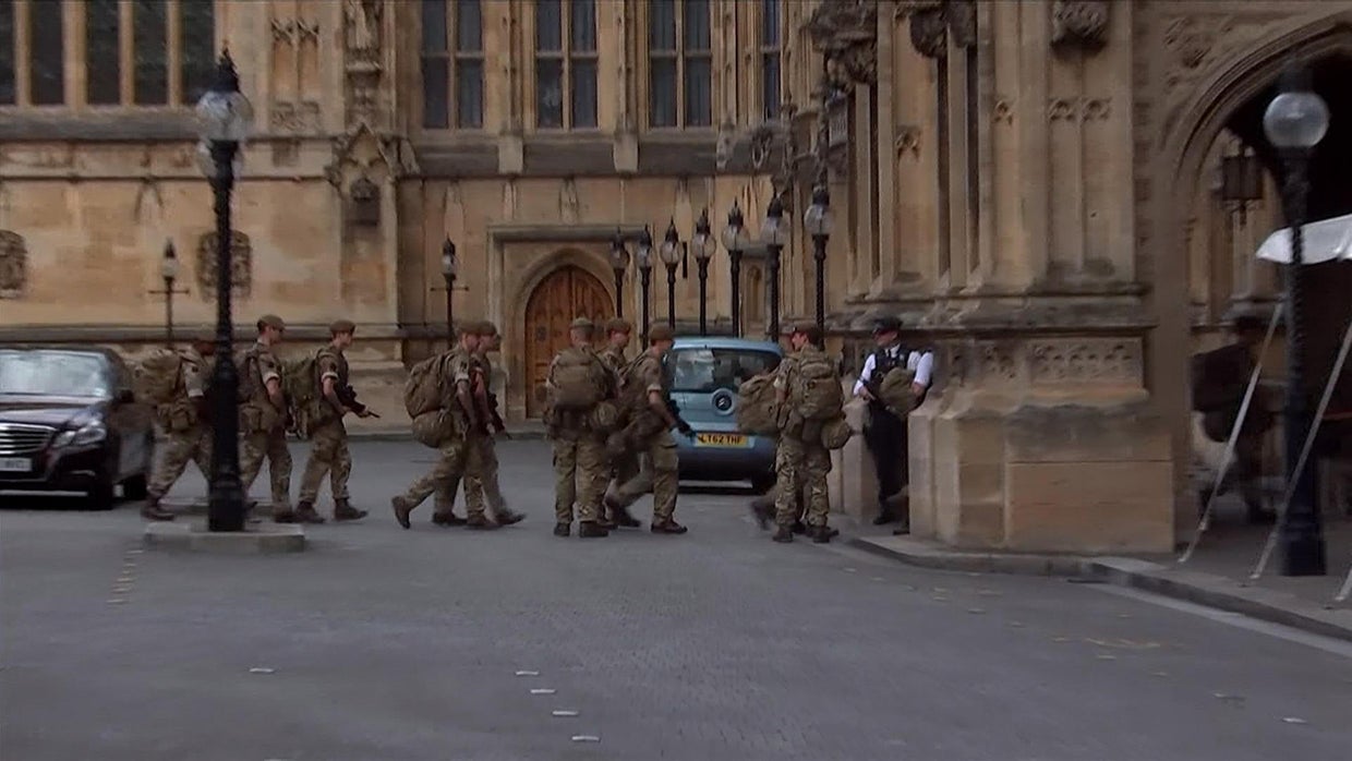 British soldiers join police on patrols to protect potential targets ...