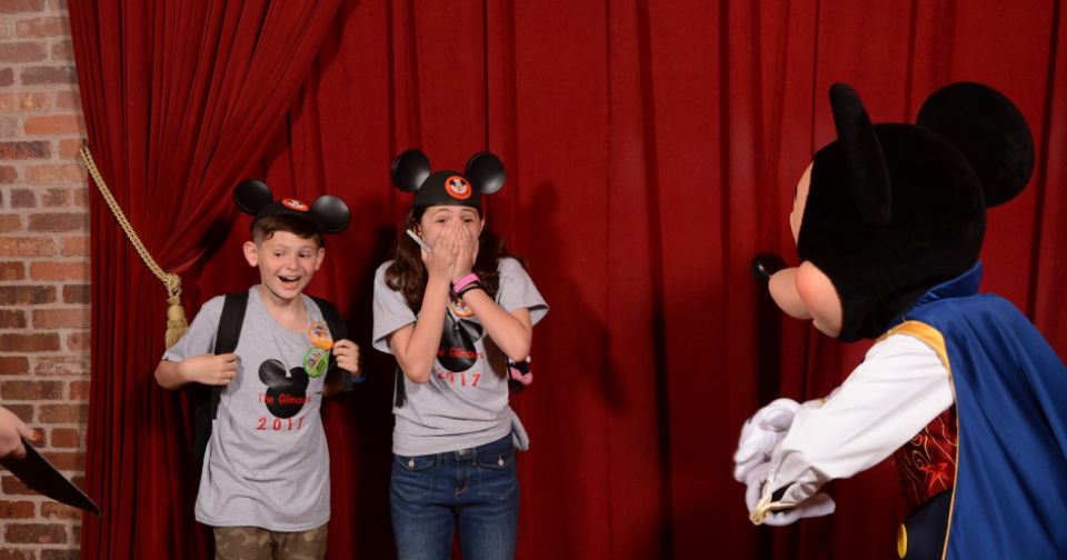 Mickey Mouse helps parents surprise foster kids with adoption news ...