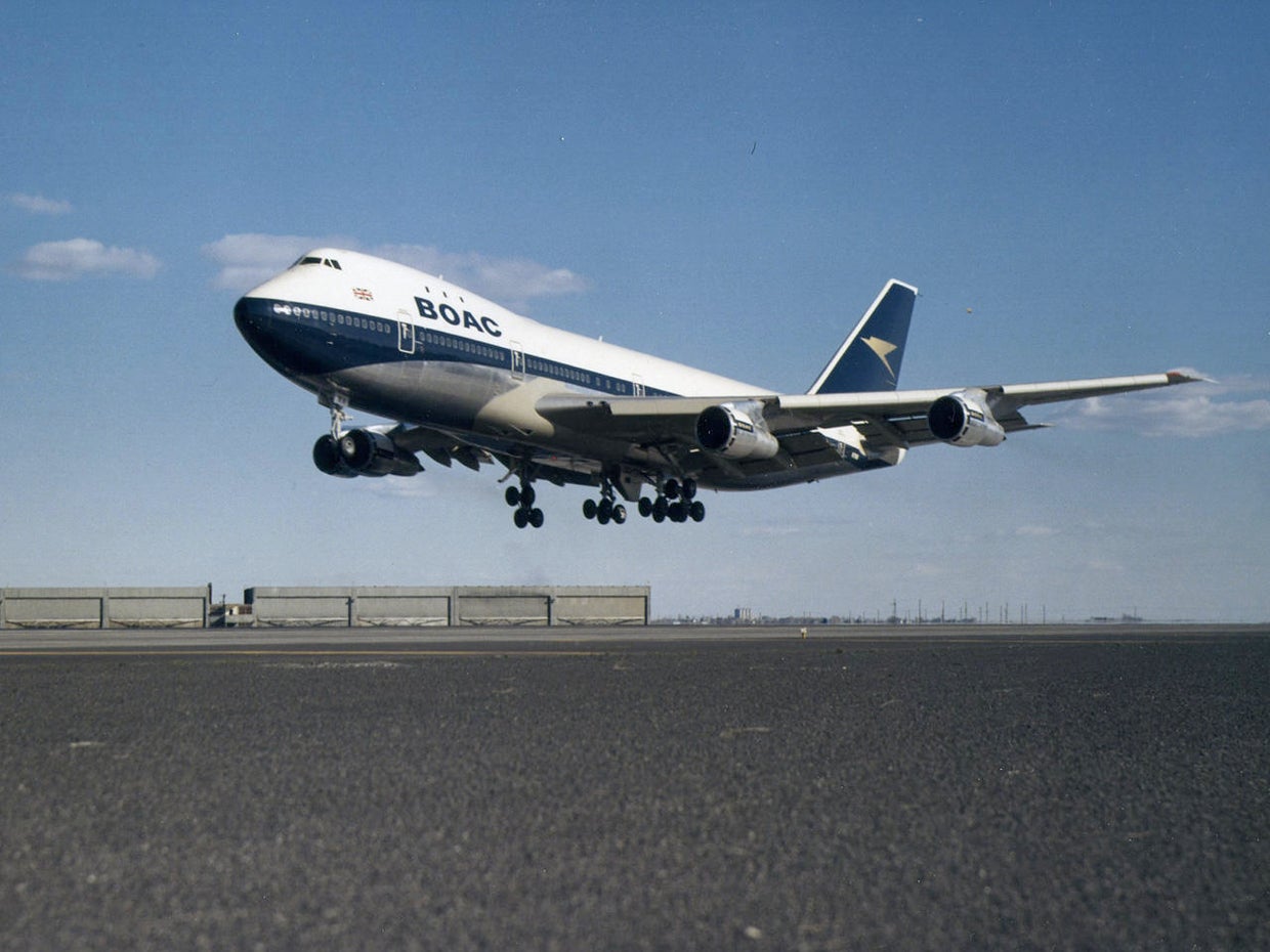 Boeing's 747, the "queen of the skies" - CBS News