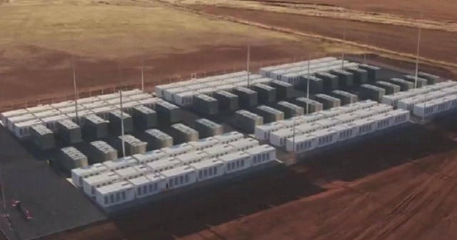 Tesla turns on world's biggest lithium-ion battery - CBS News