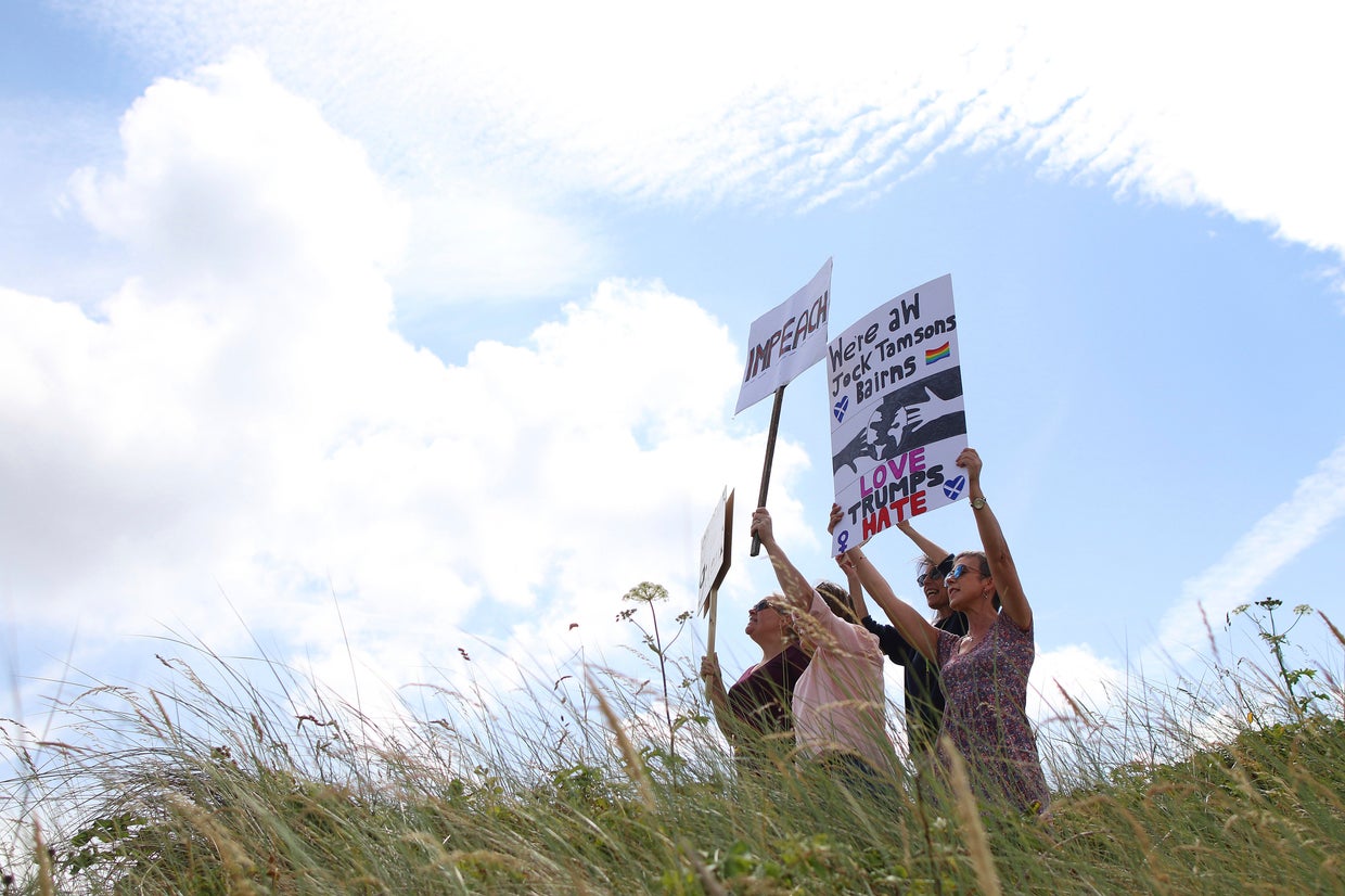 Donald Trump in London, UK, Scotland: Protests, including the "Trump ...
