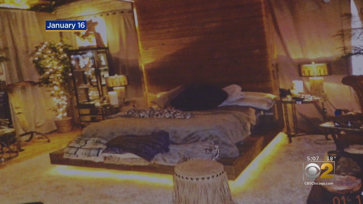 R. Kelly Continues Moving Out Of West Side Studio Amidst New Sexual ...