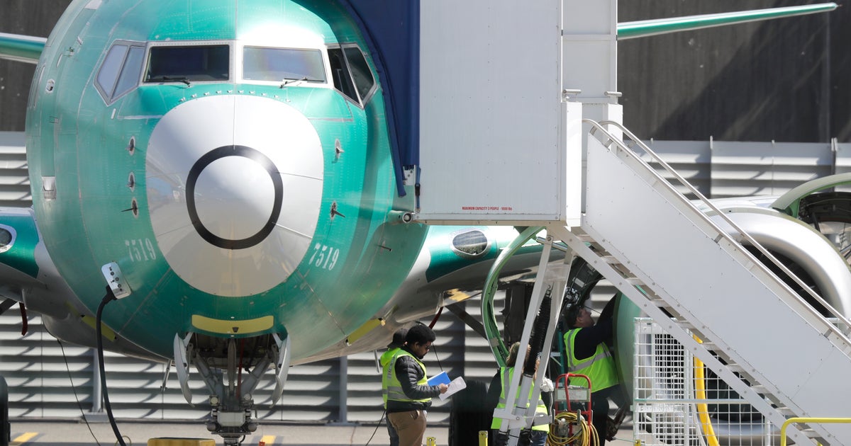 Grounded Max Jets Could Contribute To Higher Summer Fares - CBS Chicago