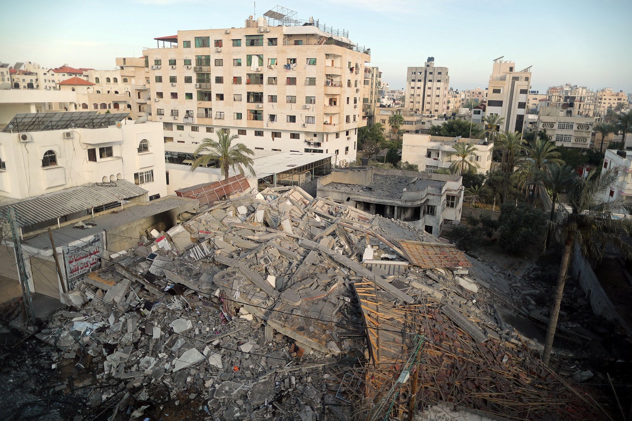 Israel rocket attacks: Gaza rocket fire kills Israeli man amid ...