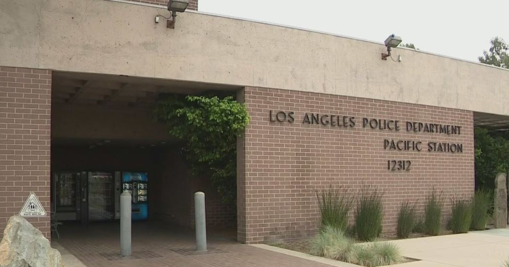 LAPD's Pacific Station Jail Closed Due To Bed Bugs Infestation - CBS ...