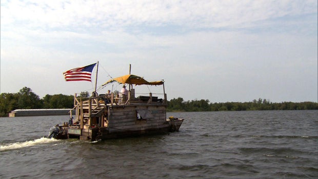 A trip down the mighty Mississippi - CBS News