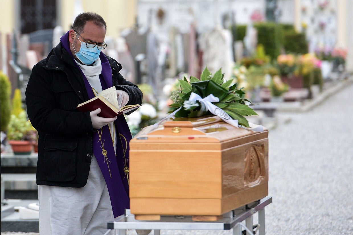 Coronavirus: Italy bans funerals, and many are being buried alone - CBS ...