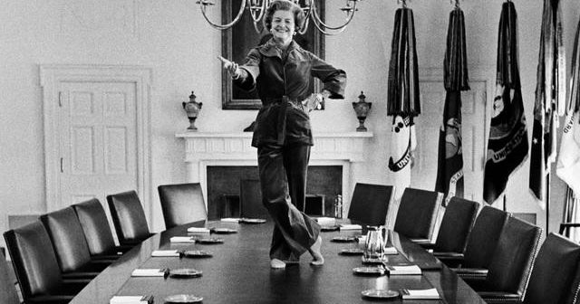 The story behind an iconic Betty Ford photo - CBS News