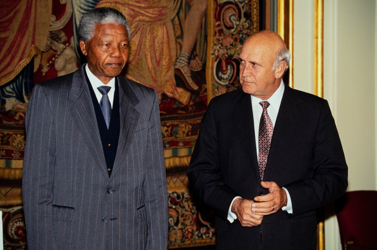 FW de Klerk, South Africa's last apartheid president, has died at 85 ...