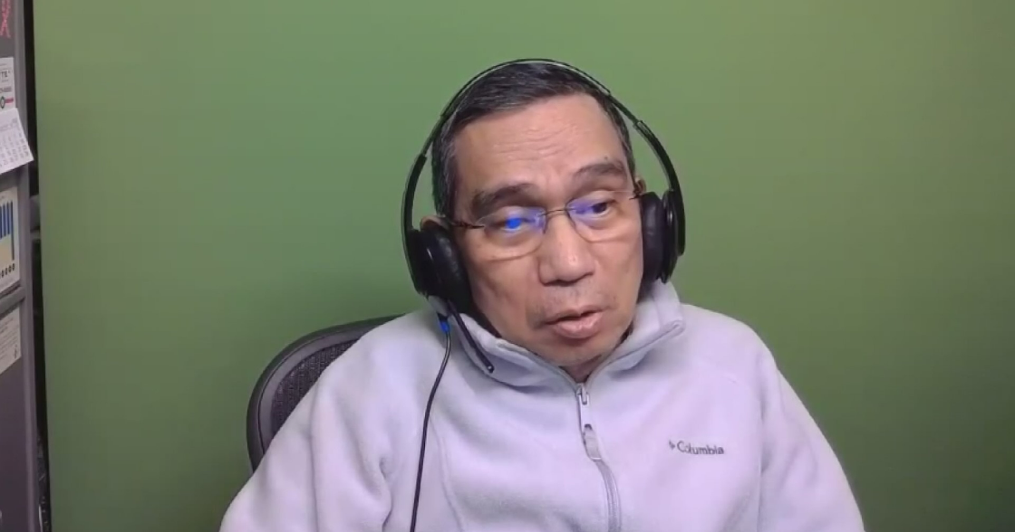 Teacher, Chess Coach Joseph Ocol Comes To School Despite Remote ...